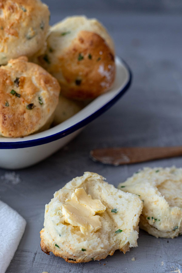 Cheese and Chive Savoury Scones | The Home Cook's Kitchen