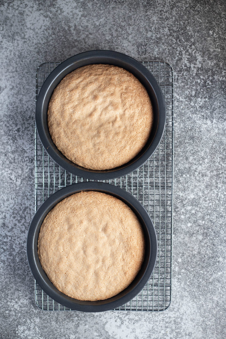 Fluffy Sponge Cake Recipe - The Home Cook's Kitchen